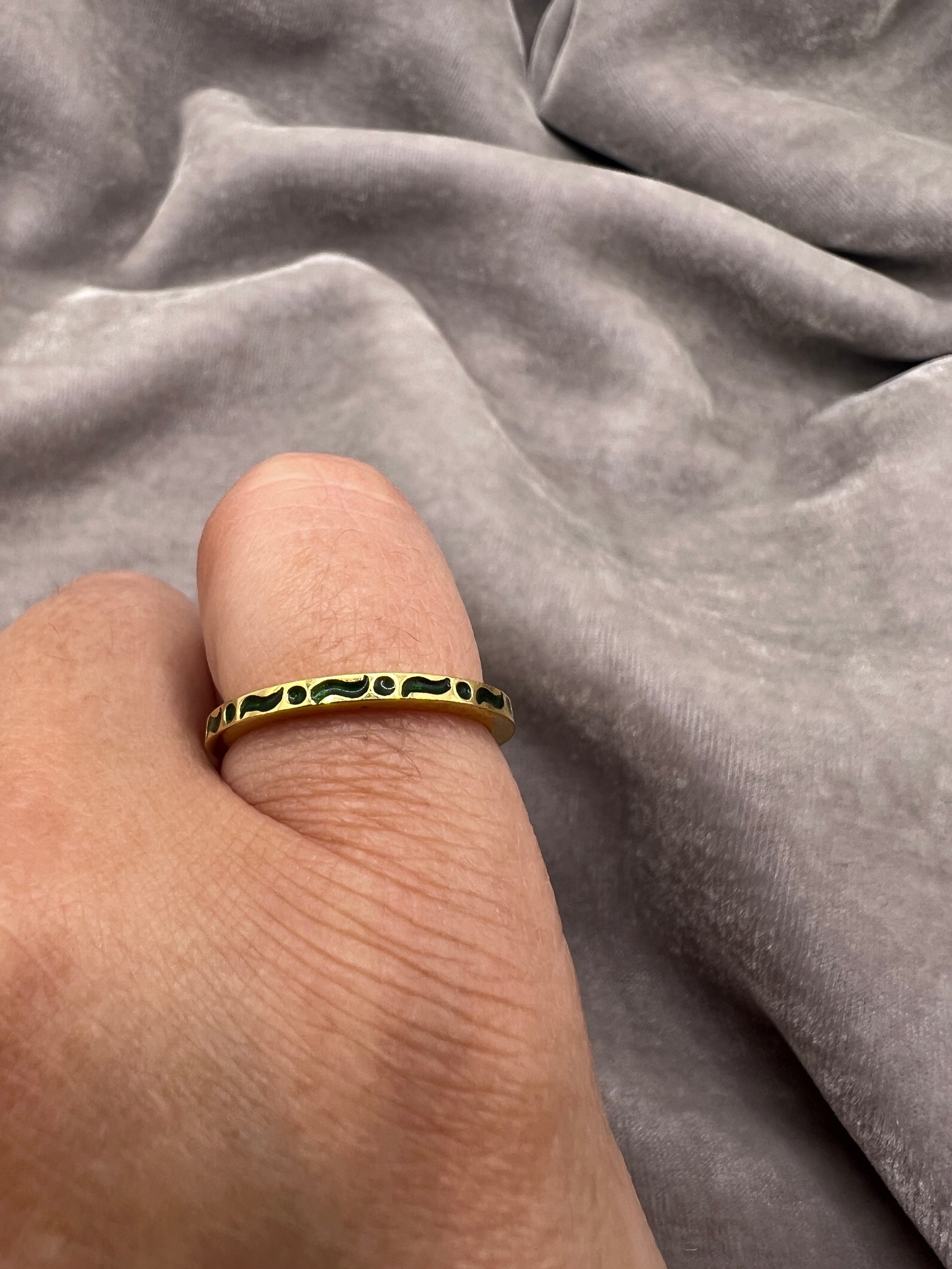 18k Green Enamel Band | MSDVSGEMS